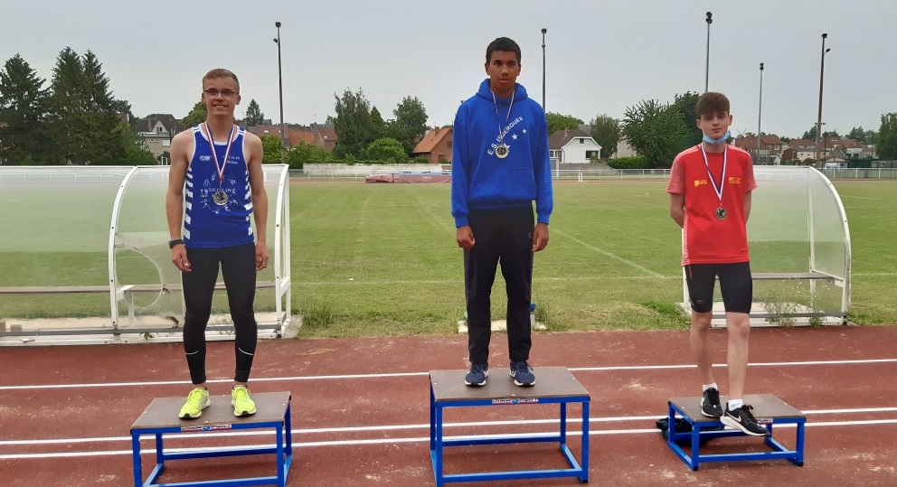 Le collectif minimes fonctionne à plein régime - SO Calais Athlétisme